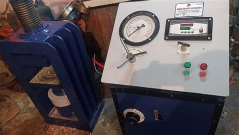 1 Hp Digital Gauge Cube Testing Machine 2000kn At Rs 110000 In New