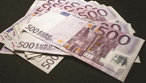 Euro Jawboning Puts Markets Focus On What Lagarde Will Do Next Gulf