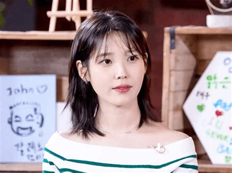 최근에 루리웹에서 페미로 이슈가 크네요 아이유