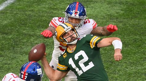 Packers Aaron Rodgers Reveals Injury Sustained In London