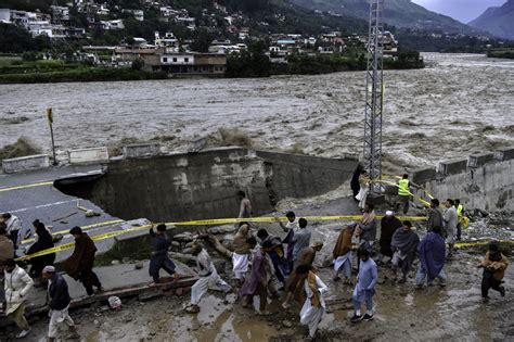 Pakistan Monsoon Flooding Death Toll Tops 1000 Inquirer News