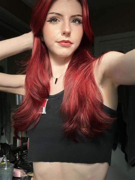 Why Is It That Nerdy Guys Prefer Blondes Over Redheads Rsfwredheads