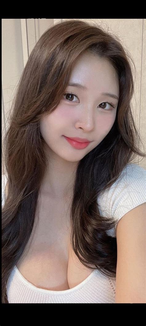굥비니 빨간 비키니 홀터넥 민소매 여친룩 후방주의 짤티비 Jjtvkr