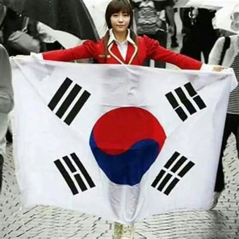 벌금 돌려받을수있을까요 내 경우를 길게도 써놨군요 하여간 사고가 갑자기 난것도 억울한데 경찰차 타고 무단횡단한 사람