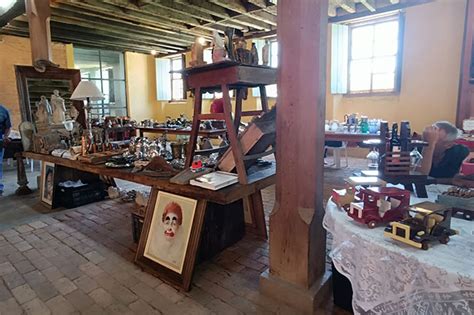 Feira De Antiguidades Curiosidades Acontece Domingo