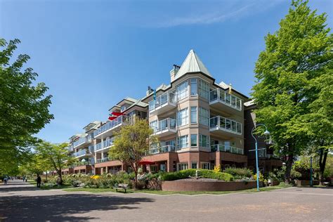 112 12 K De K Court New Westminster Zolo Ca