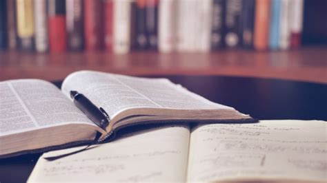 Library Of The Damned An Exploration And Celebration Of Horror Literature