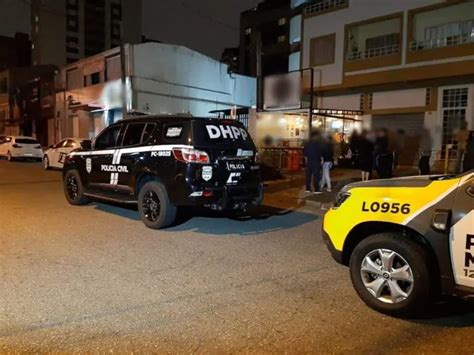 Trio Rende Cliente Em Cervejaria De Curitiba E Policial De Folga Reage
