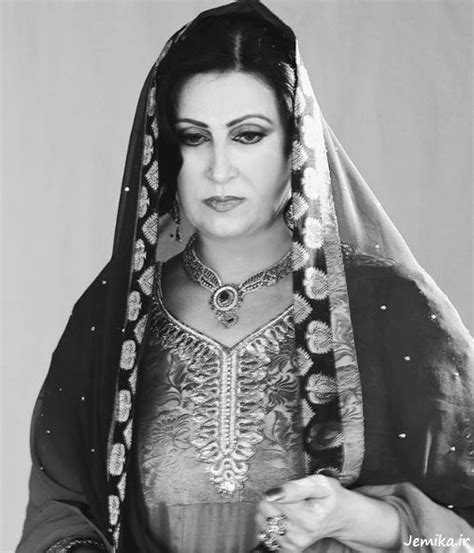 زندگینامه نغمه شاپیری آوازخوان زن افغانستان عکس نغمه