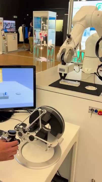 Lukas M Ziegler On Linkedin Remotely Controlling The Robot 🎮 Super
