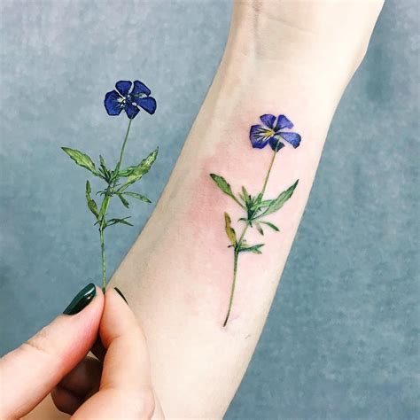 Tatuajes Minimalistas De Flores Que Querr S Hacerte Tatuajes