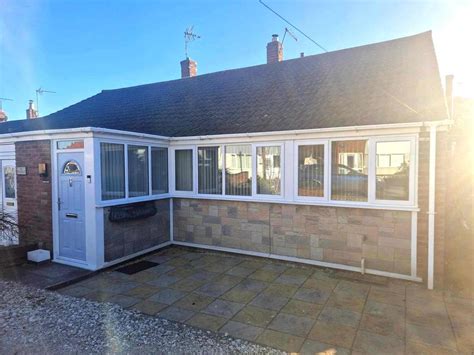 Priory Road Brereton Ws15 1hz 2 Bed Semi Detached Bungalow £252 000