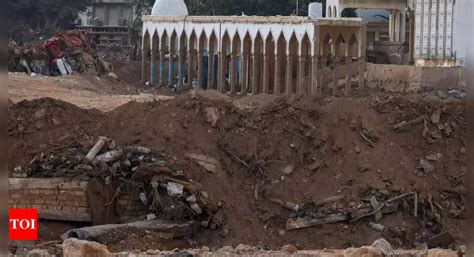 Medical Assistance Three Dead Hundreds Hospitalised In Iran Dust Storms Times Of India