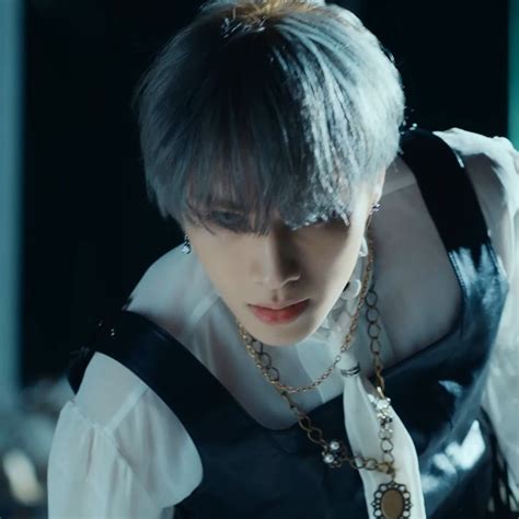 Xiaojun Nct Pretty People Taeyong