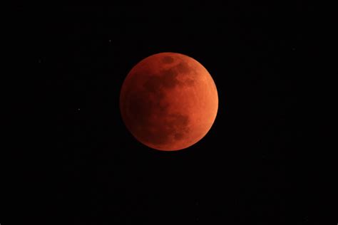 26日夜はスーパームーンの皆既月食を観察するチャンス 注目は赤黒い月 Sirabee