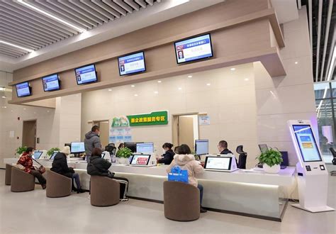 “进一扇门办千件事”！武汉蔡甸市民之家今日正式启用 极目新闻