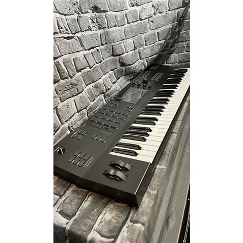 Used Akai Professional Mpc Key 61 Keyboard Workstation Guitar Center