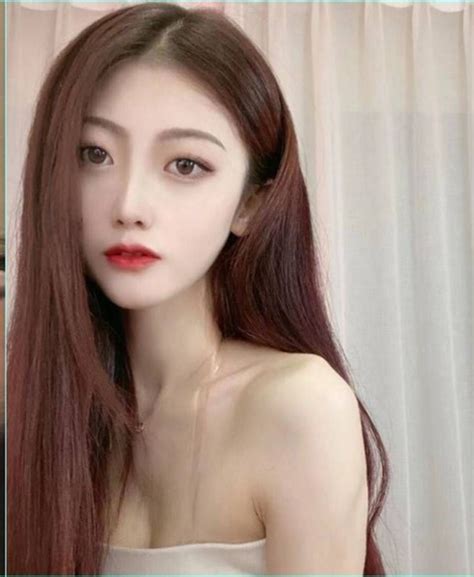 2022最新反差婊《51》性爱私拍流出反差界的天花板女神校花外围 摄舞团