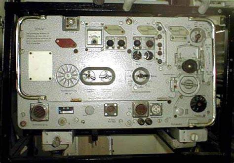R111 VHF millitary radio