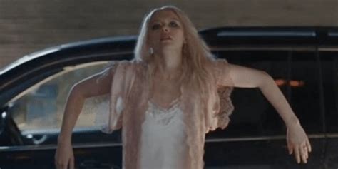 Kate Mckinnons Creepy Kellyanne Conway Goes Fatal Attraction On Snl