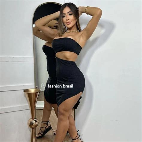 Vestido Mid Feminina Recorte Lateral Tomara Que Caia Com Fenda Lateral
