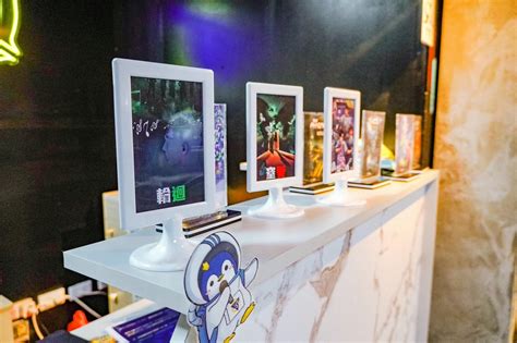 2022密室逃脫最熱門 Vr密室逃脫推薦《異世客》，台中vr密室，2人即可成行~ 小花姐接