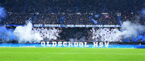 Historischer Moment So Lief Die Erste Legale Pyro Show Beim Hsv