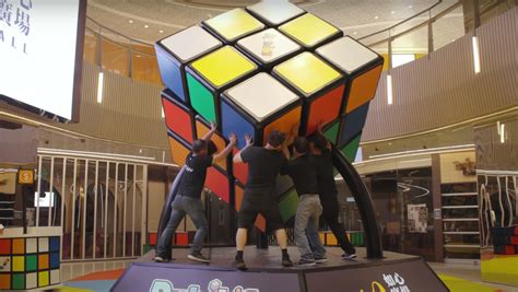 World S Largest Rubik S Cube Unveiled In Hong Kong Nerdist