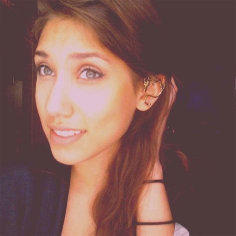My Friend Is Extremely Pretty Prettygirls
