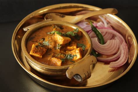 Lasooni Paneer Curry Spicy And Garlicky Curry I Kitchening About