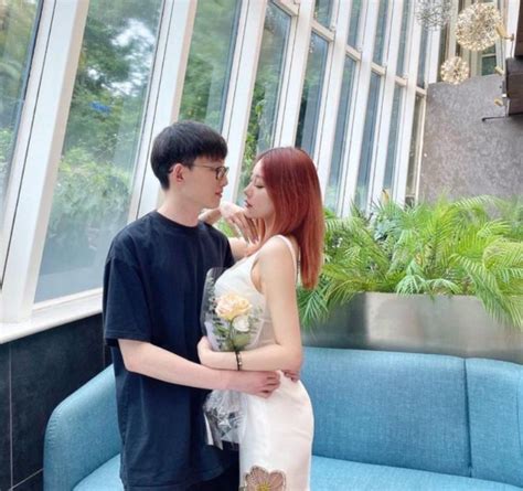 范志毅英国籍女儿貌美肤白！与大7岁土豪男友互删合影，感情危机