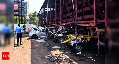 Hoarding Collapse Hoarding Collapse Grp Cop Says He Just Followed