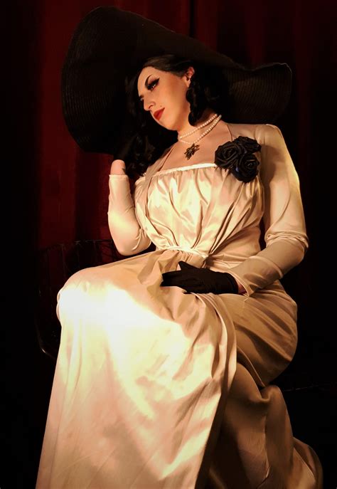 Self My Alcina Dimitrescu Cosplay Handmade Rresidentevil