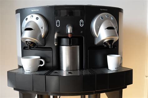 Professional Nespresso Gemini Cs 220 Pro Capsule Coffee Machine Cs220