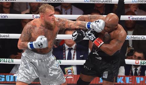 Boxe Mike Tyson En Mauvaise Forme Après Une Défaite Difficile à