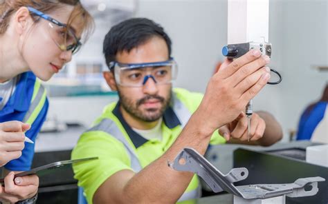 Worlds Smallest Flying Robot Powered By Magnets Ieee Spectrum