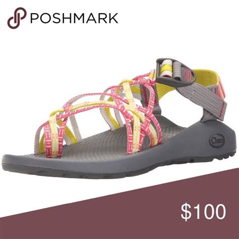 Nwt Triple Strap Chacos Triple Strap Chaco Shoes Classy Work Outfits