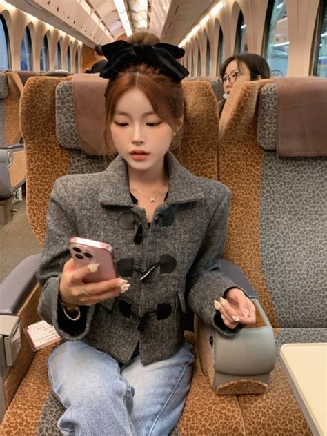 [도톰 핏미침 ] 겨울 울 떡볶이 크롭 숏 자켓 에이블리