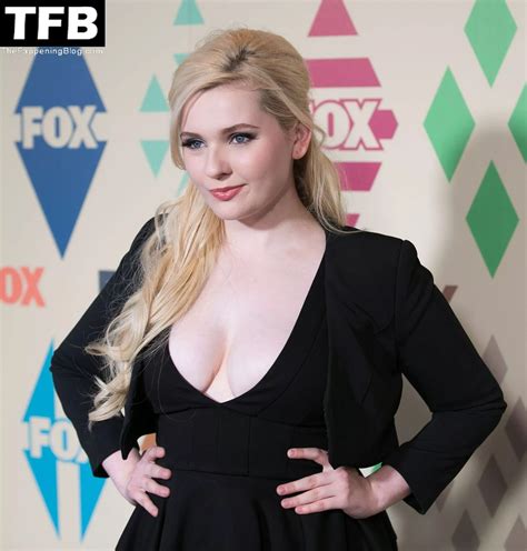 Abigail Breslin Sexy Topless Photos AllPornImages