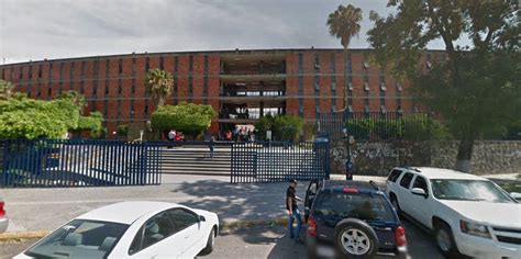 9M Tres Alumnas Son Las Que Asistieron A Clase En CUCSH