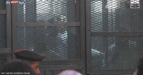 مصر السجن 5 سنوات للناشط علاء عبد الفتاح سكاي نيوز عربية
