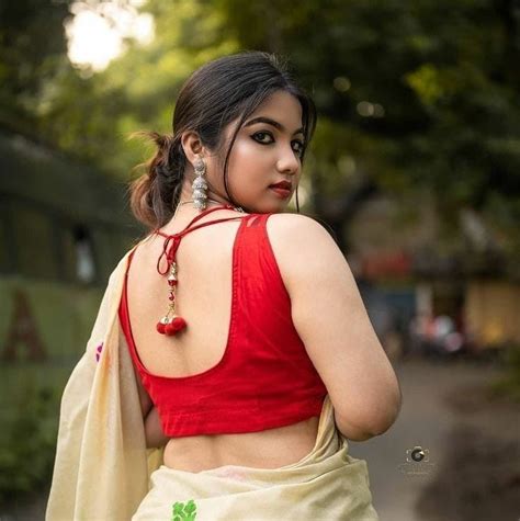 নাইটি বৌদি। Nighty Boudi