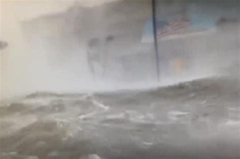 Hurricane Ian Floods Fort Myers Florida In Devastating Scenes