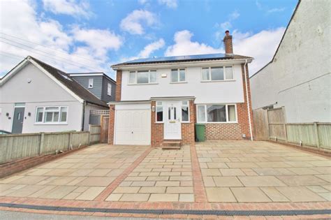 4 Bed Detached House For Sale In Plantation Road Hextable Swanley Br8