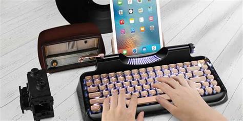 Produk Keyboard Tambahan Smartphone Bentuk Retro