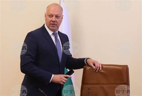 Премиерът Росен Желязков ще участва в откриването на висок клас скенер и мамограф в болницата в