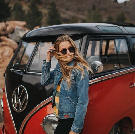 Pin On Beautifully Dubs Volkswagen Minibus Bus Girl Volkswagen