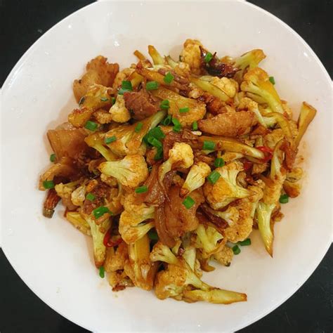 【干煸菜花（花菜炒肉）图片】4182ehuw下厨房