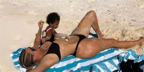 El secreto fitness de Khloé Kardashian para una cintura de avispa MUI