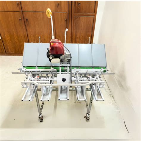 Rice Transplanter 4 Stroke Pertol Engine 6 Row Walking Type Vinglob